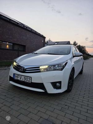 Balts Toyota Corolla 2014 Viļņa, ar dzinēja tilpumu 1.60 L un nobraukumu 201 tūkst. km par 6900 €, foto 3 vietnē AUTOMOTO.COM.LV