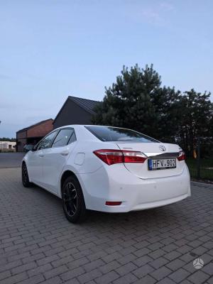 Balts Toyota Corolla 2014 Viļņa, ar dzinēja tilpumu 1.60 L un nobraukumu 201 tūkst. km par 6900 €, foto 7 vietnē AUTOMOTO.COM.LV