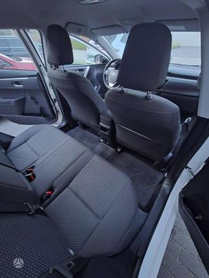 Balts Toyota Corolla 2014 Viļņa, ar dzinēja tilpumu 1.60 L un nobraukumu 201 tūkst. km par 6900 €, foto 15 vietnē AUTOMOTO.COM.LV