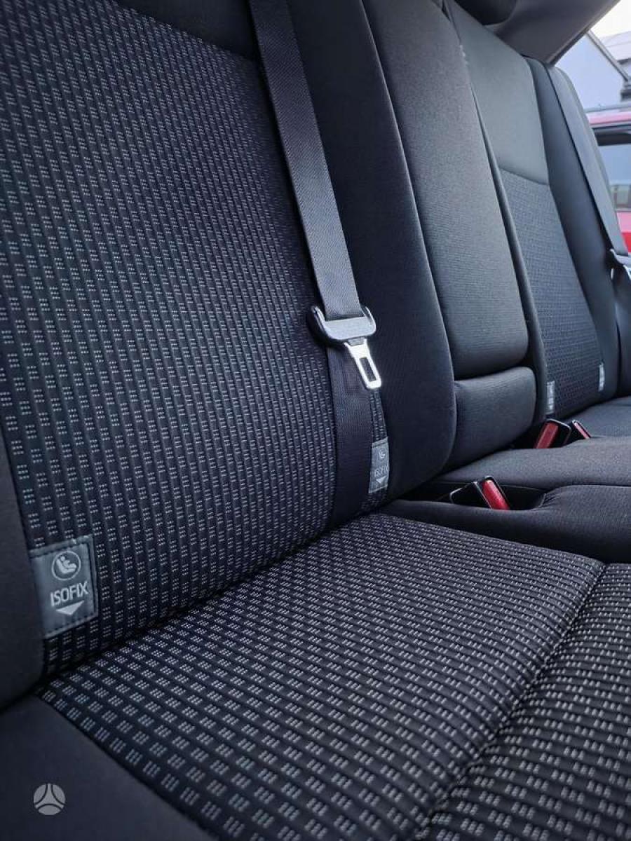 Balts Toyota Corolla 2014 Viļņa, ar dzinēja tilpumu 1.60 L un nobraukumu 201 tūkst. km par 6900 €, foto 16 vietnē AUTOMOTO.COM.LV
