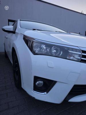 Balts Toyota Corolla 2014 Viļņa, ar dzinēja tilpumu 1.60 L un nobraukumu 201 tūkst. km par 6900 €, foto 23 vietnē AUTOMOTO.COM.LV