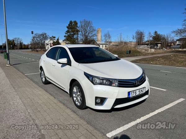 White Toyota Corolla 2014 in Tallinn, with an engine capacity of 1.60 L and mileage of 132 thousand km for 9200 €, photo 6 on AUTOMOTO.COM.LV