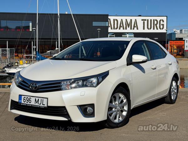 White Toyota Corolla 2014 in Tallinn, with an engine capacity of 1.60 L and mileage of 124 thousand km for 8490 €, photo 1 on AUTOMOTO.COM.LV