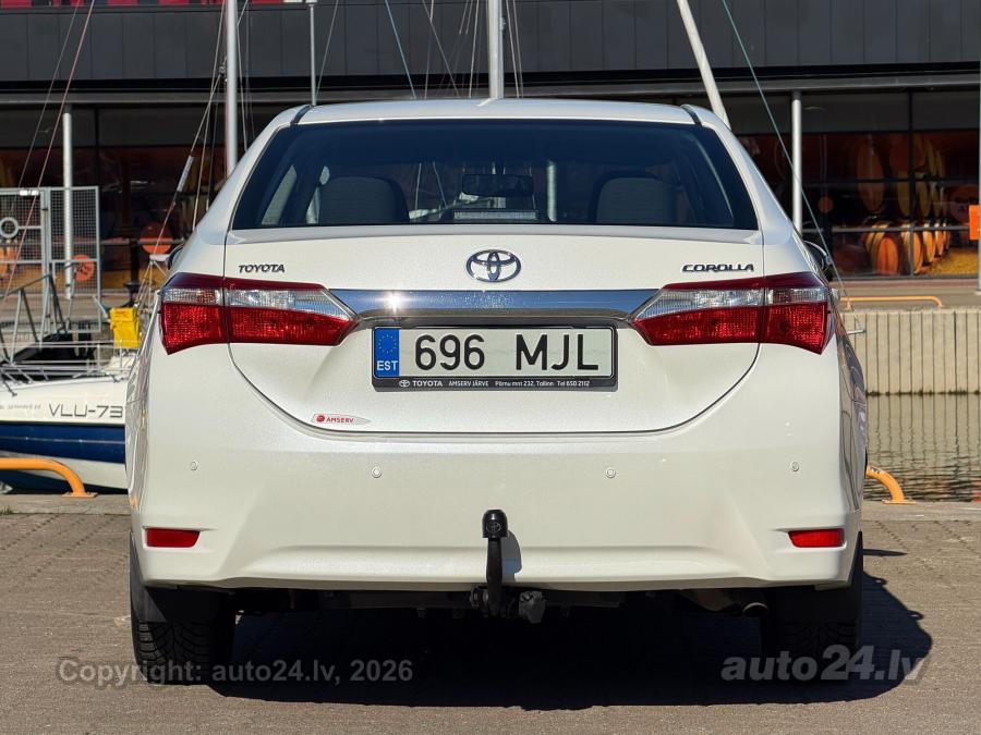Balts Toyota Corolla 2014 Tallina, ar dzinēja tilpumu 1.60 L un nobraukumu 124 tūkst. km par 8490 €, foto 10 vietnē AUTOMOTO.COM.LV
