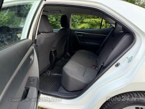 Balts Toyota Corolla 2014 Tallina, ar dzinēja tilpumu 1.60 L un nobraukumu 124 tūkst. km par 8490 €, foto 18 vietnē AUTOMOTO.COM.LV