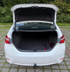 Balts Toyota Corolla 2014 Tallina, ar dzinēja tilpumu 1.60 L un nobraukumu 124 tūkst. km par 8490 €, foto 28 vietnē AUTOMOTO.COM.LV
