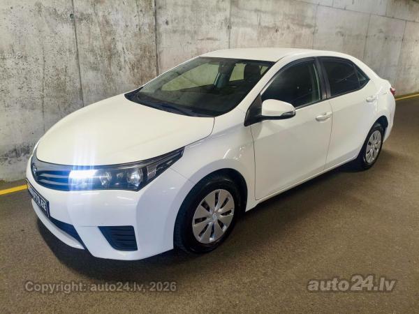 Тойота Королла 2014 в Таллин на AUTOMOTO.COM.LV Белый Тойота Королла 2014 в Таллин, объемом двигателя 1.40 л и пробегом 218 тыс. км за 5995 €, фото 4 на AUTOMOTO.COM.LV