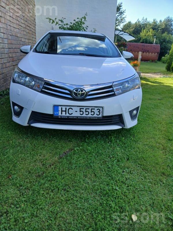 Тойота Королла 2015 в Рига на AUTOMOTO.COM.LV Белый Тойота Королла 2015 в Рига, объемом двигателя 1.60 л и пробегом 300 тыс. км за 4900 €, фото 1 на AUTOMOTO.COM.LV