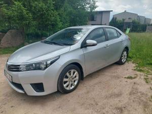 Balts Toyota Corolla 2015 Viļņa, ar dzinēja tilpumu 1.60 L un nobraukumu 215 tūkst. km par 7500 €, foto 3 vietnē AUTOMOTO.COM.LV
