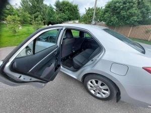 Balts Toyota Corolla 2015 Viļņa, ar dzinēja tilpumu 1.60 L un nobraukumu 215 tūkst. km par 7500 €, foto 8 vietnē AUTOMOTO.COM.LV