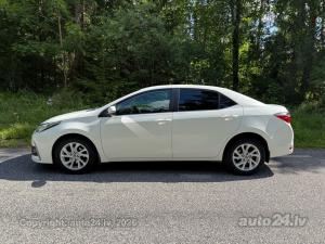 White Toyota Corolla 2017 in Rapla, with an engine capacity of 1.60 L and mileage of 115 thousand km for 11900 €, photo 5 on AUTOMOTO.COM.LV