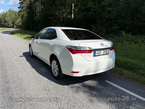 White Toyota Corolla 2017 in Rapla, with an engine capacity of 1.60 L and mileage of 115 thousand km for 11900 €, photo 6 on AUTOMOTO.COM.LV