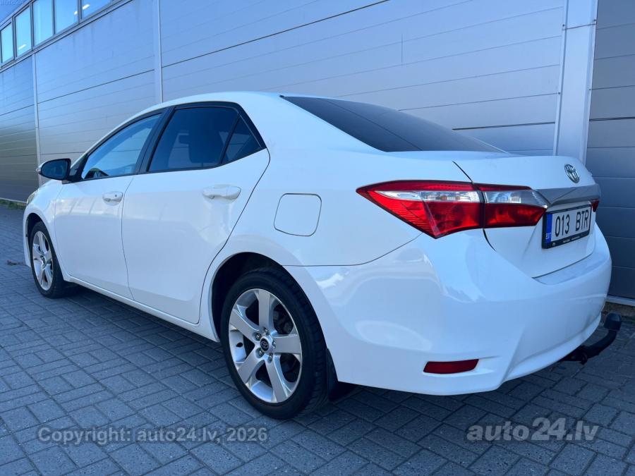 Balts Toyota Corolla 2017 Kuresāre, ar dzinēja tilpumu 1.60 L un nobraukumu 141 tūkst. km par 8990 €, foto 5 vietnē AUTOMOTO.COM.LV