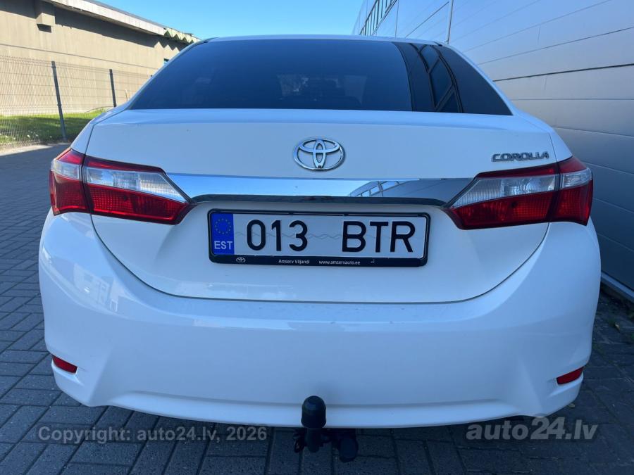 Balts Toyota Corolla 2017 Kuresāre, ar dzinēja tilpumu 1.60 L un nobraukumu 141 tūkst. km par 8990 €, foto 6 vietnē AUTOMOTO.COM.LV