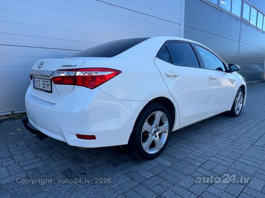 Balts Toyota Corolla 2017 Kuresāre, ar dzinēja tilpumu 1.60 L un nobraukumu 141 tūkst. km par 8990 €, foto 7 vietnē AUTOMOTO.COM.LV
