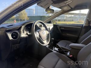 Balts Toyota Corolla 2017 Rīga, ar dzinēja tilpumu 1.50 L un nobraukumu 38 tūkst. km par 9500 €, foto 6 vietnē AUTOMOTO.COM.LV