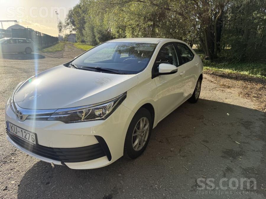 Balts Toyota Corolla 2017 Rīga, ar dzinēja tilpumu 1.50 L un nobraukumu 38 tūkst. km par 9500 €, foto 12 vietnē AUTOMOTO.COM.LV