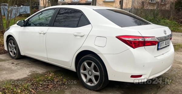 Balts Toyota Corolla 2018 Tallina, ar dzinēja tilpumu 1.40 L un nobraukumu 120 tūkst. km par 8300 €, foto 5 vietnē AUTOMOTO.COM.LV
