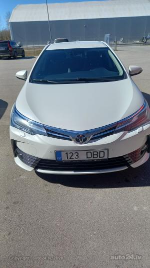 Balts Toyota Corolla 2018 Tallina, ar dzinēja tilpumu 1.60 L un nobraukumu 111 tūkst. km par 14000 €, foto  vietnē AUTOMOTO.COM.LV