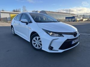 White Toyota Corolla 2019 in Marijampole, with an engine capacity of 1.80 L and mileage of 220 thousand km for 10200 €, photo  on AUTOMOTO.COM.LV