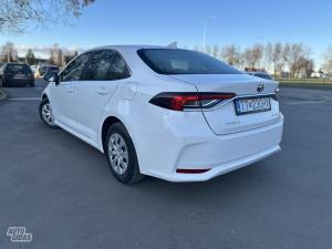 White Toyota Corolla 2019 in Marijampole, with an engine capacity of 1.80 L and mileage of 220 thousand km for 10200 €, photo 4 on AUTOMOTO.COM.LV