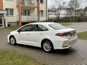 Balts Toyota Corolla 2019 Rīga, ar dzinēja tilpumu 1.60 L un nobraukumu 101 tūkst. km par 14100 €, foto 5 vietnē AUTOMOTO.COM.LV