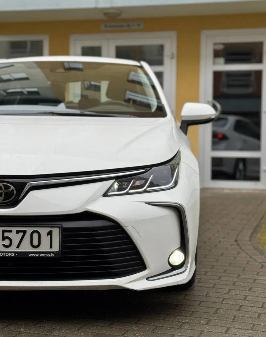 Balts Toyota Corolla 2019 Rīga, ar dzinēja tilpumu 1.60 L un nobraukumu 101 tūkst. km par 14100 €, foto 6 vietnē AUTOMOTO.COM.LV