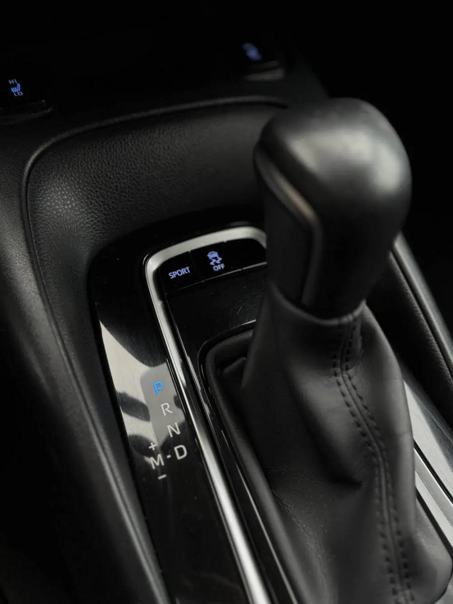 Balts Toyota Corolla 2019 Rīga, ar dzinēja tilpumu 1.60 L un nobraukumu 101 tūkst. km par 14100 €, foto 15 vietnē AUTOMOTO.COM.LV