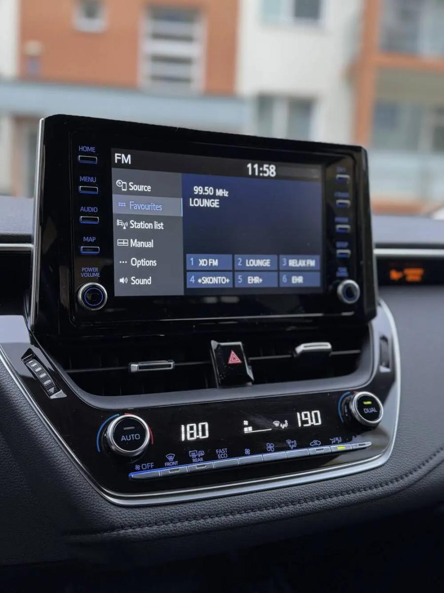 Balts Toyota Corolla 2019 Rīga, ar dzinēja tilpumu 1.60 L un nobraukumu 101 tūkst. km par 14100 €, foto 17 vietnē AUTOMOTO.COM.LV