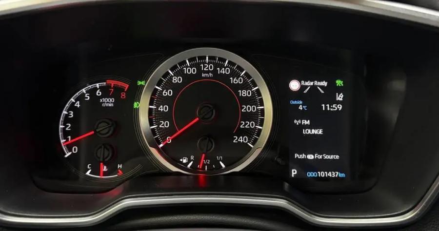 Balts Toyota Corolla 2019 Rīga, ar dzinēja tilpumu 1.60 L un nobraukumu 101 tūkst. km par 14100 €, foto 18 vietnē AUTOMOTO.COM.LV