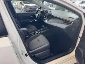 White Toyota Corolla 2019 in Siauliai, with an engine capacity of 1.80 L and mileage of 296 thousand km for 9900 €, photo 22 on AUTOMOTO.COM.LV