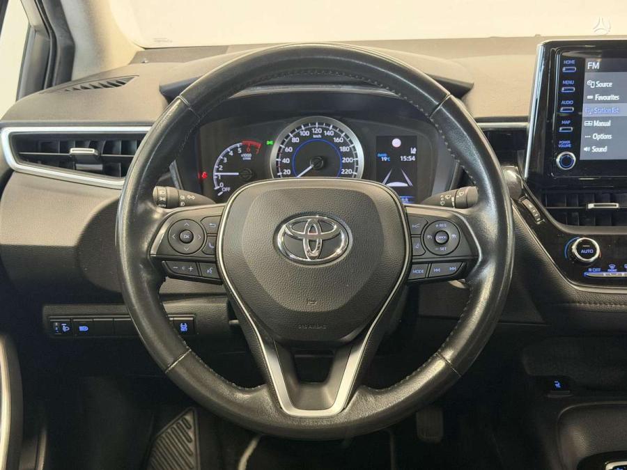 Balts Toyota Corolla 2019 Kauņa, ar dzinēja tilpumu 1.80 L un nobraukumu 129 tūkst. km par 17500 €, foto 13 vietnē AUTOMOTO.COM.LV