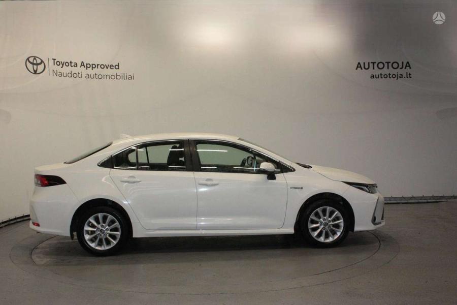 Balts Toyota Corolla 2019 Kauņa, ar dzinēja tilpumu 1.80 L un nobraukumu 129 tūkst. km par 17500 €, foto 17 vietnē AUTOMOTO.COM.LV