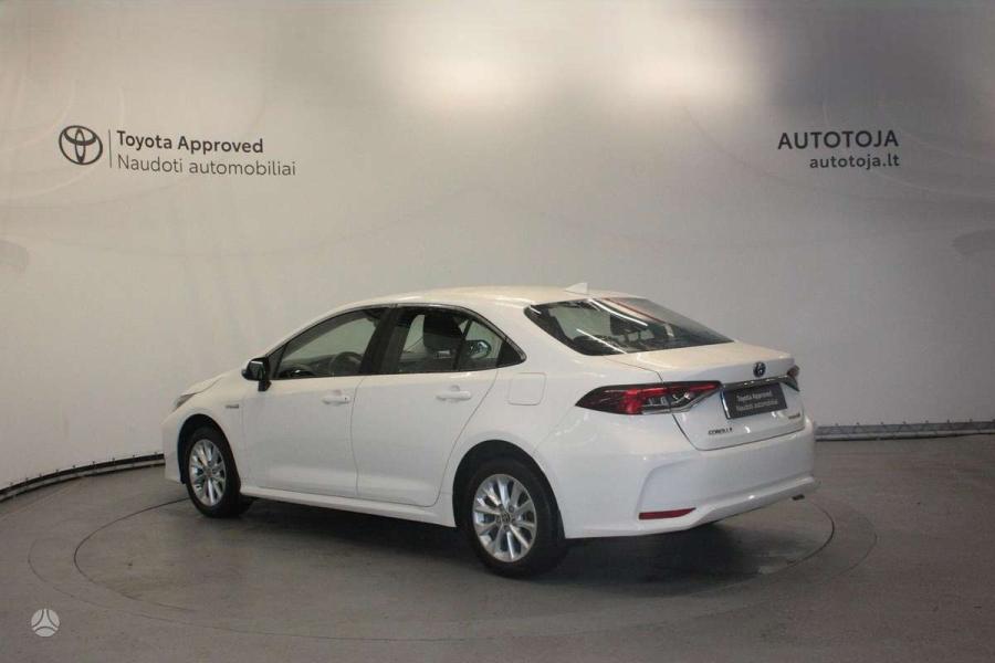 Balts Toyota Corolla 2019 Kauņa, ar dzinēja tilpumu 1.80 L un nobraukumu 129 tūkst. km par 17500 €, foto 18 vietnē AUTOMOTO.COM.LV