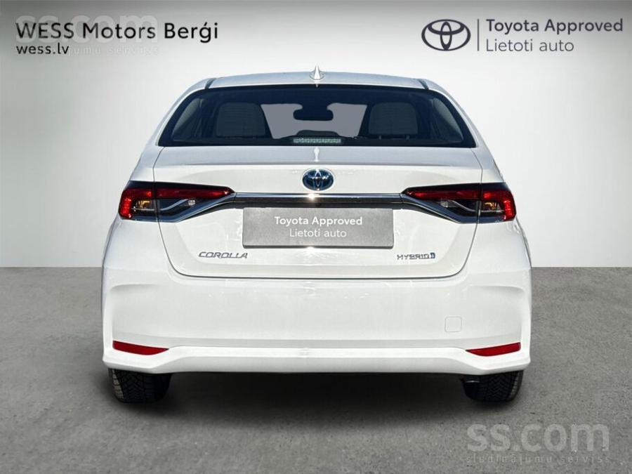 Balts Toyota Corolla 2020 Rīga, ar dzinēja tilpumu 1.80 L un nobraukumu 113 tūkst. km par 16490 €, foto 5 vietnē AUTOMOTO.COM.LV
