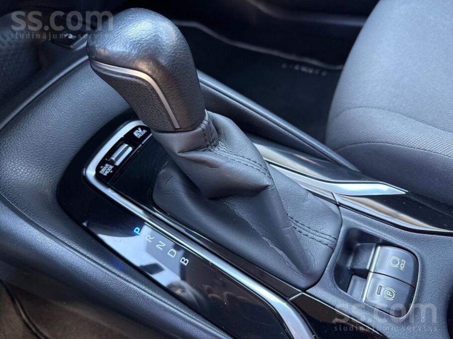 Balts Toyota Corolla 2020 Rīga, ar dzinēja tilpumu 1.80 L un nobraukumu 113 tūkst. km par 16490 €, foto 16 vietnē AUTOMOTO.COM.LV