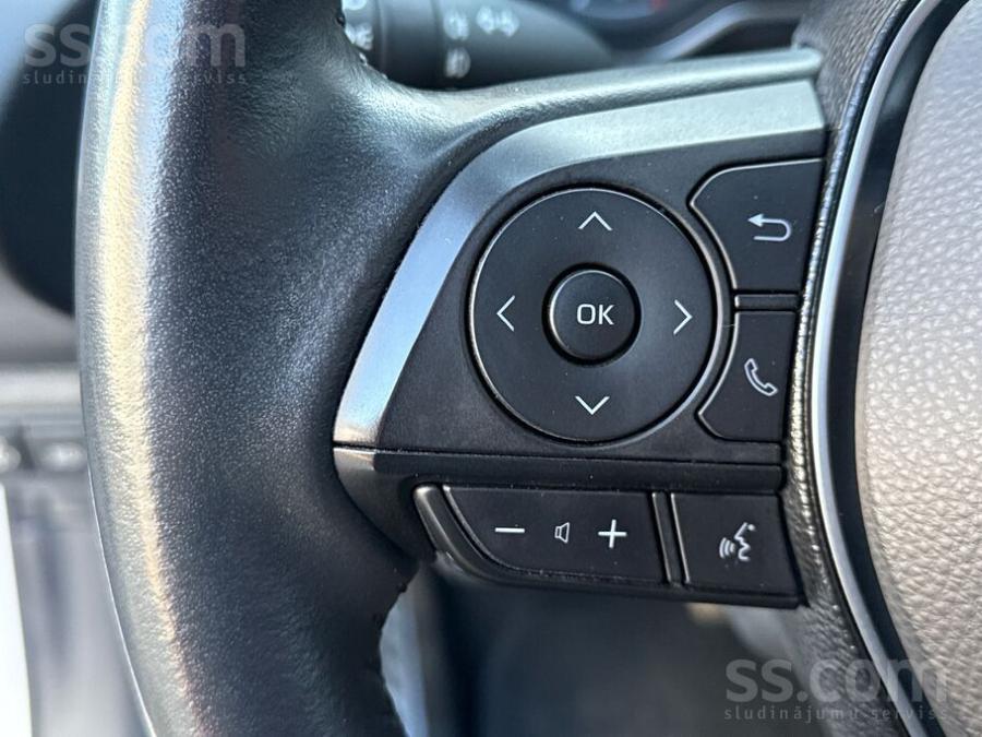 Balts Toyota Corolla 2020 Rīga, ar dzinēja tilpumu 1.80 L un nobraukumu 113 tūkst. km par 16490 €, foto 17 vietnē AUTOMOTO.COM.LV
