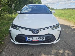 Белый Тойота Королла 2020 в Вильнюс, объемом двигателя 1.80 л и пробегом 175 тыс. км за 10999 €, фото 4 на AUTOMOTO.COM.LV