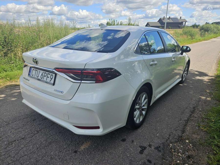 Белый Тойота Королла 2020 в Вильнюс, объемом двигателя 1.80 л и пробегом 175 тыс. км за 10999 €, фото 8 на AUTOMOTO.COM.LV