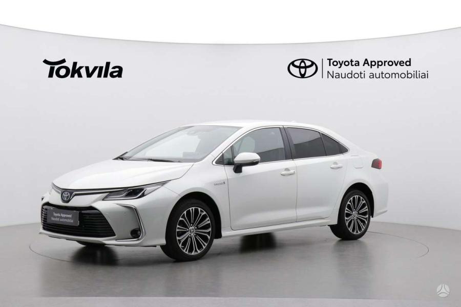 Balts Toyota Corolla 2020 Viļņa, ar dzinēja tilpumu 1.80 L un nobraukumu 33 tūkst. km par 24900 €, foto 1 vietnē AUTOMOTO.COM.LV