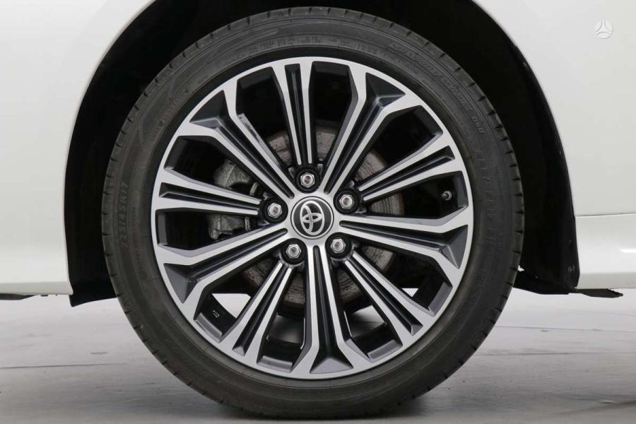 Balts Toyota Corolla 2020 Viļņa, ar dzinēja tilpumu 1.80 L un nobraukumu 33 tūkst. km par 24900 €, foto 17 vietnē AUTOMOTO.COM.LV