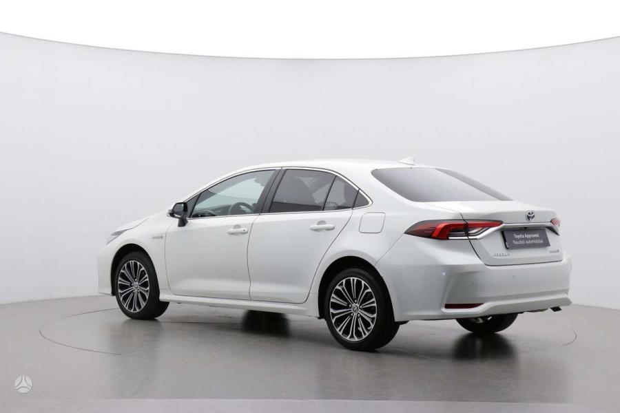 Balts Toyota Corolla 2020 Viļņa, ar dzinēja tilpumu 1.80 L un nobraukumu 33 tūkst. km par 24900 €, foto 19 vietnē AUTOMOTO.COM.LV