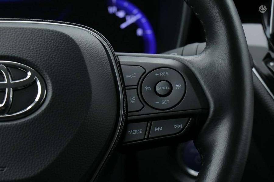 Balts Toyota Corolla 2020 Viļņa, ar dzinēja tilpumu 1.80 L un nobraukumu 33 tūkst. km par 24900 €, foto 31 vietnē AUTOMOTO.COM.LV