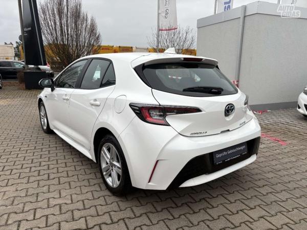 Balts Toyota Corolla 2021 Kauņa, ar dzinēja tilpumu 1.80 L un nobraukumu 40 tūkst. km par 22390 €, foto 5 vietnē AUTOMOTO.COM.LV