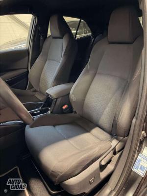 Balts Toyota Corolla 2021 Viļņa, ar dzinēja tilpumu 1.80 L un nobraukumu 188 tūkst. km par 14950 €, foto 9 vietnē AUTOMOTO.COM.LV