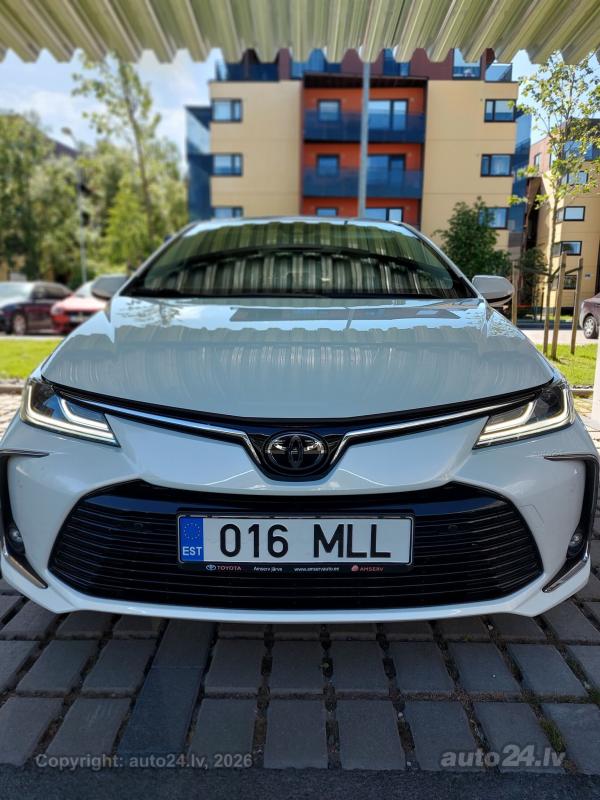 Balts Toyota Corolla 2021 Tallina, ar dzinēja tilpumu 1.50 L un nobraukumu 39 tūkst. km par 20900 €, foto 1 vietnē AUTOMOTO.COM.LV
