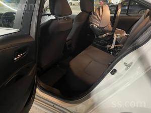 Balts Toyota Corolla 2021 Rīga, ar dzinēja tilpumu 1.50 L un nobraukumu 51 tūkst. km par 13800 €, foto 7 vietnē AUTOMOTO.COM.LV
