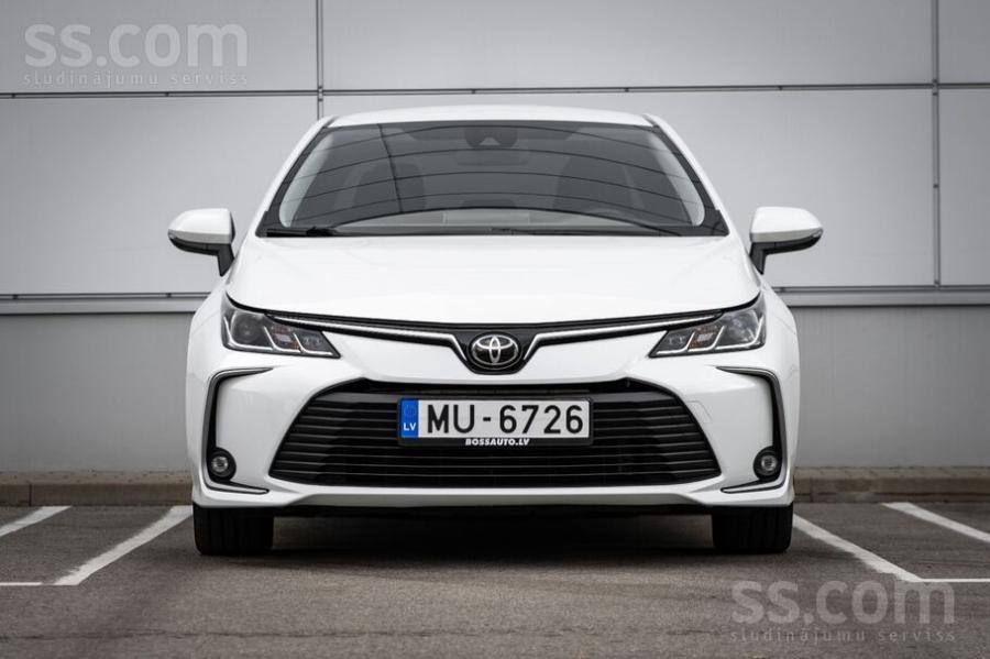 Balts Toyota Corolla 2021 Rīga, ar dzinēja tilpumu 1.50 L un nobraukumu 40 tūkst. km par 15500 €, foto 3 vietnē AUTOMOTO.COM.LV