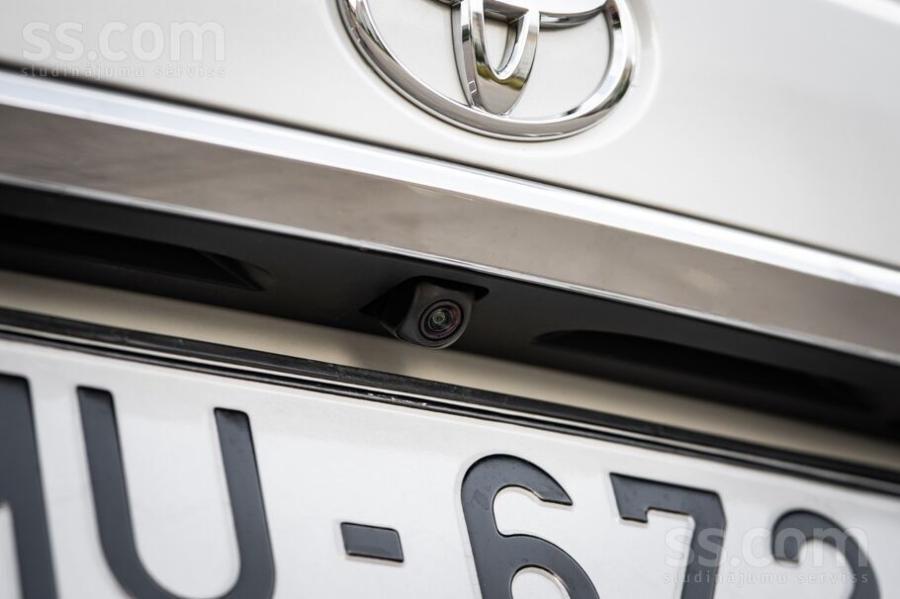 Balts Toyota Corolla 2021 Rīga, ar dzinēja tilpumu 1.50 L un nobraukumu 40 tūkst. km par 15500 €, foto 10 vietnē AUTOMOTO.COM.LV