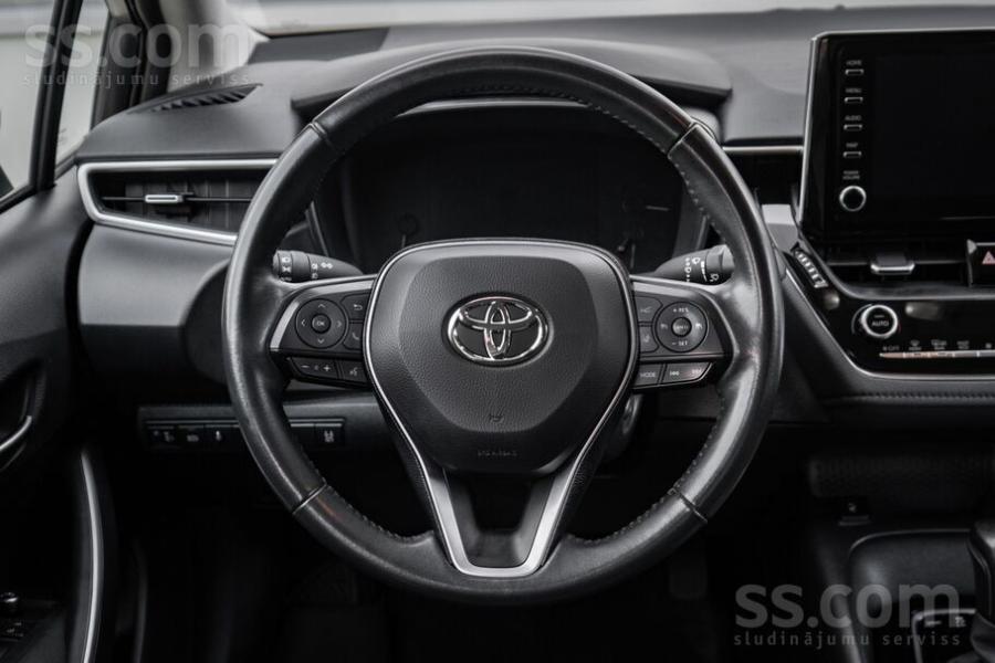 Balts Toyota Corolla 2021 Rīga, ar dzinēja tilpumu 1.50 L un nobraukumu 40 tūkst. km par 15500 €, foto 20 vietnē AUTOMOTO.COM.LV